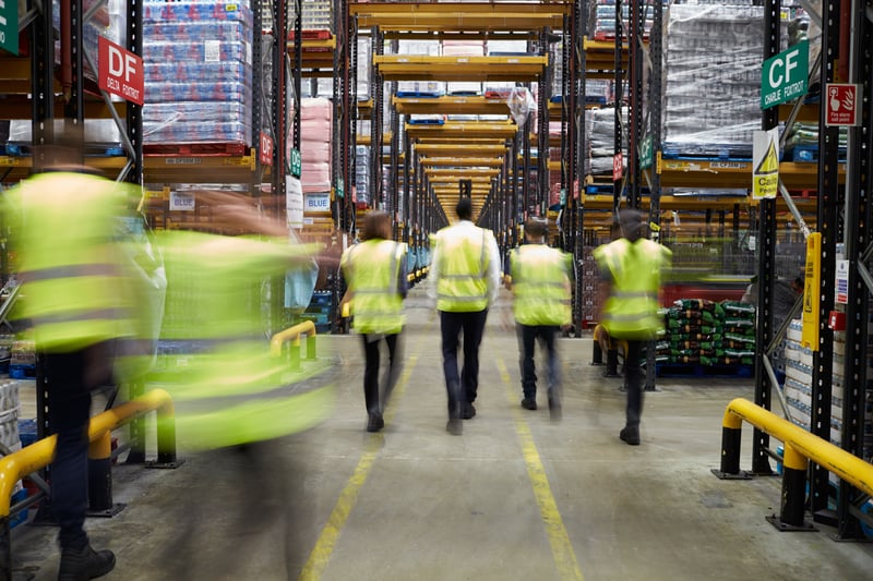 9 Considerations for Measuring Warehouse Employee Productivity