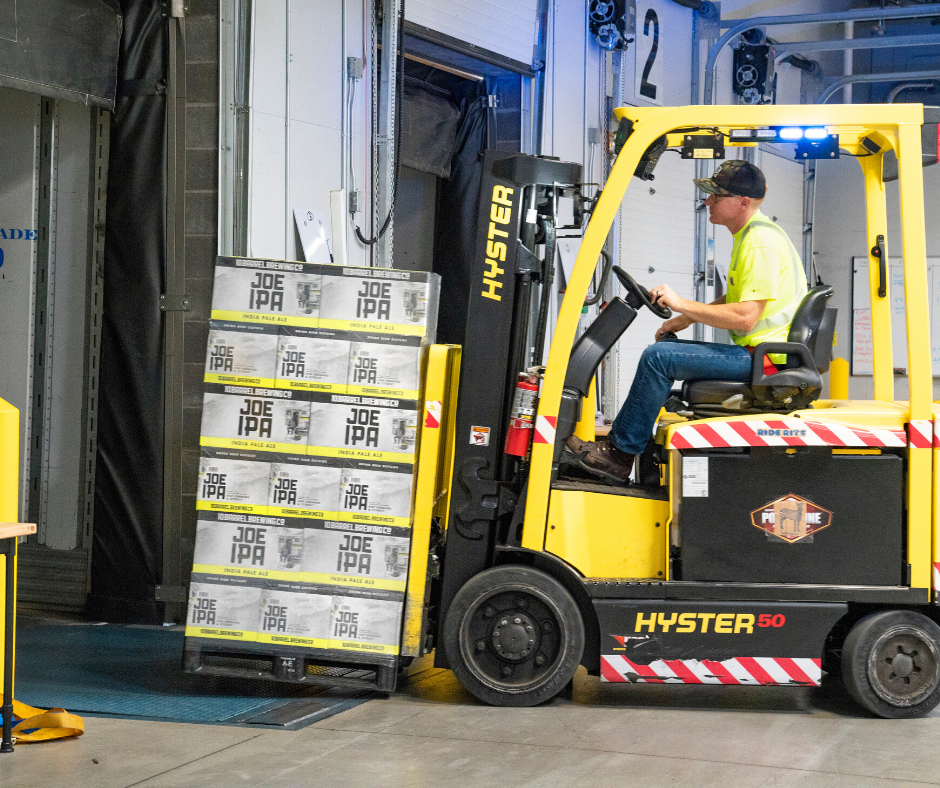 9 Considerations for Measuring Warehouse Employee Productivity